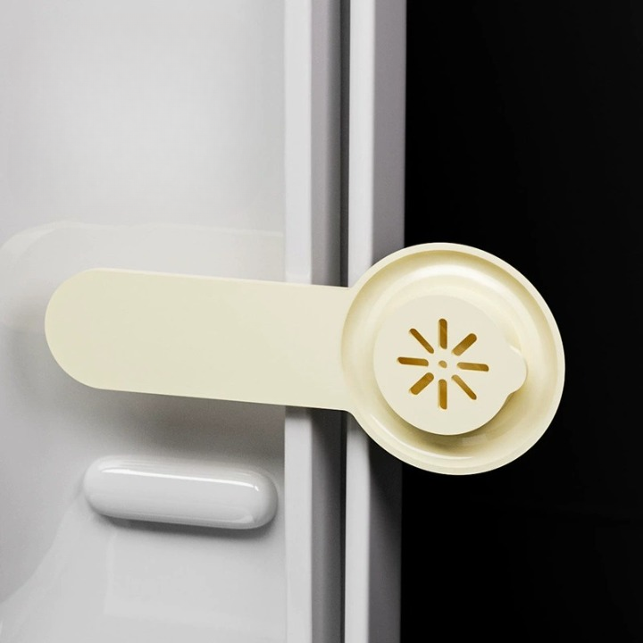Fragranced Toilet Seat Lifter (2 Lifters + 3 Fragrance Pods) – Storefest